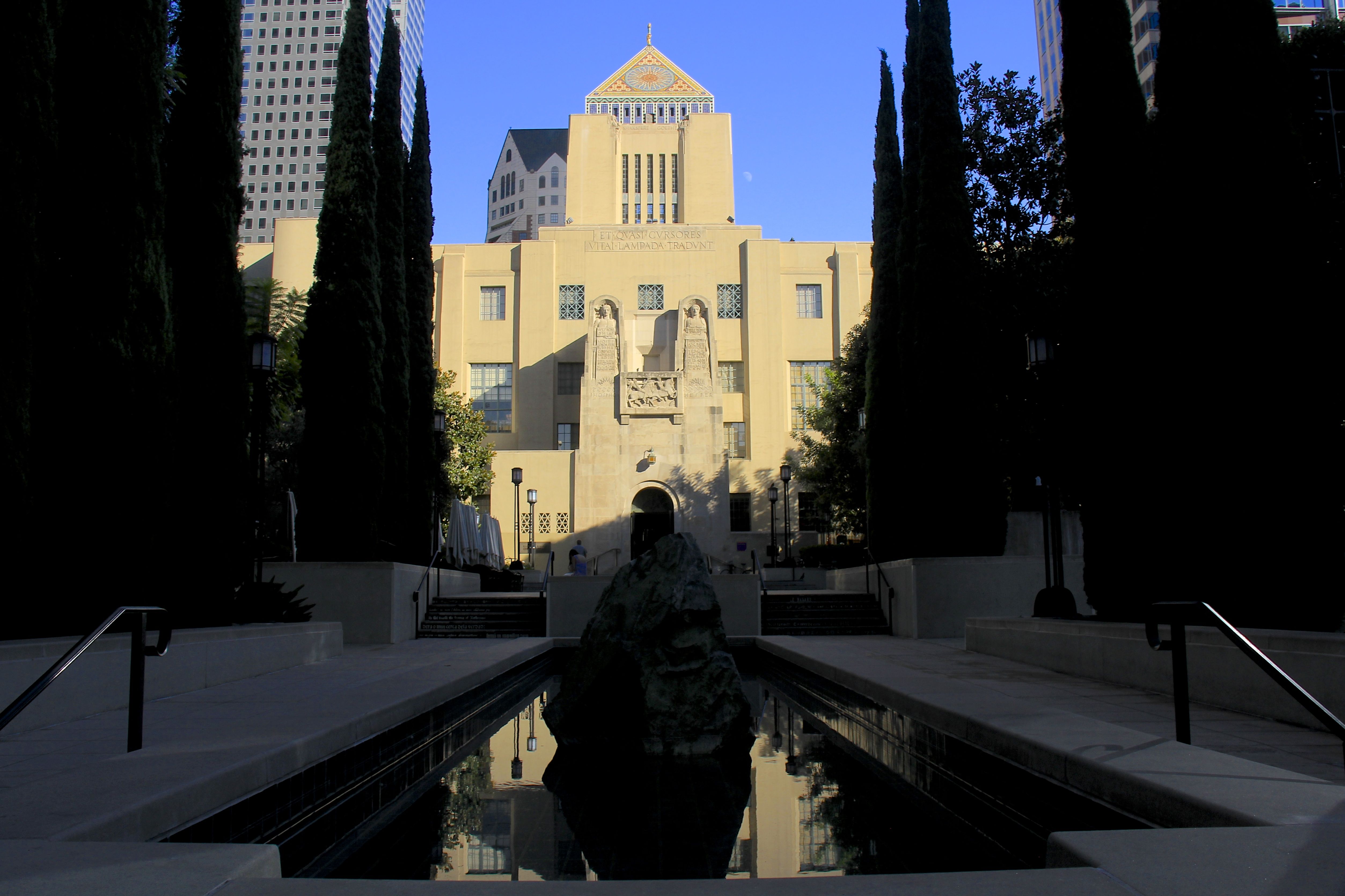 Los Angeles Central Library – Whittier Art Gallery History